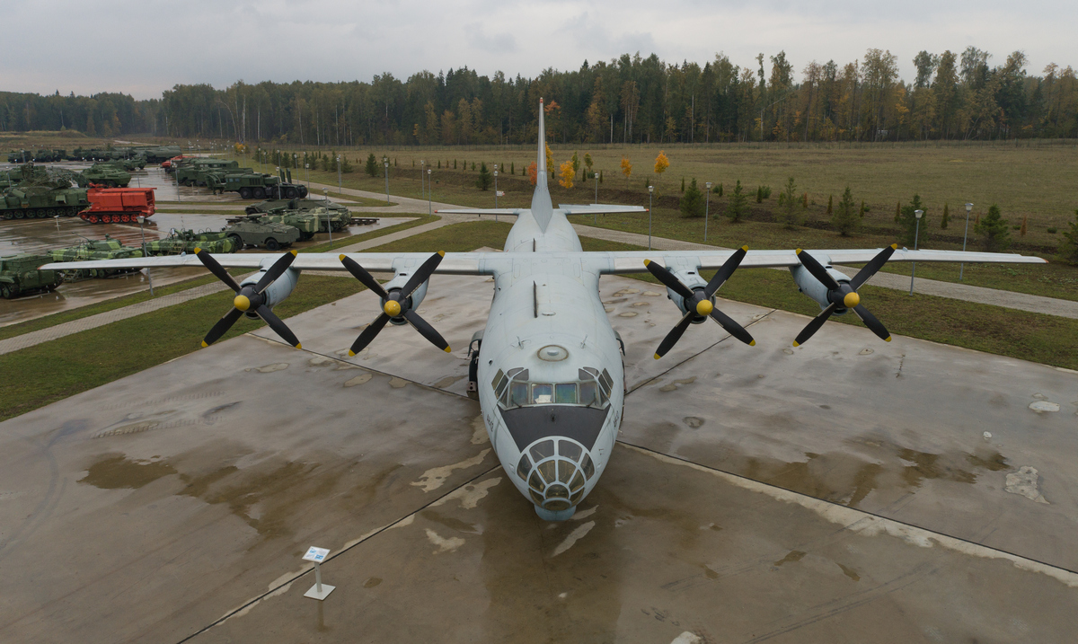 Симбиоз советской легенды Ан-12 и РЛК Н035 «Ирбис-Э» от Су-35С: решение ...