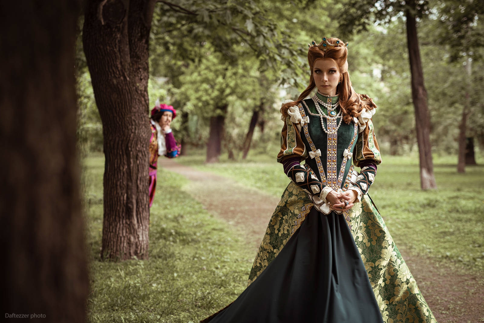 Former Lovers: Cosplayers Bring Anna Henrietta and Dandelion from The ...