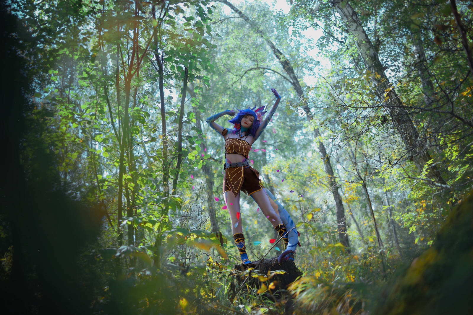 Curious Chameleon: Cosplayer Brings Neeko from League of Legends to Life