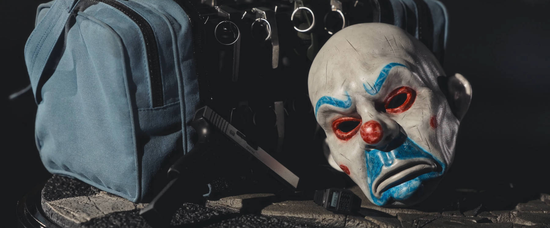 Time to Rob Banks: JND Studios Unveils Teaser Trailer for Joker Statue ...