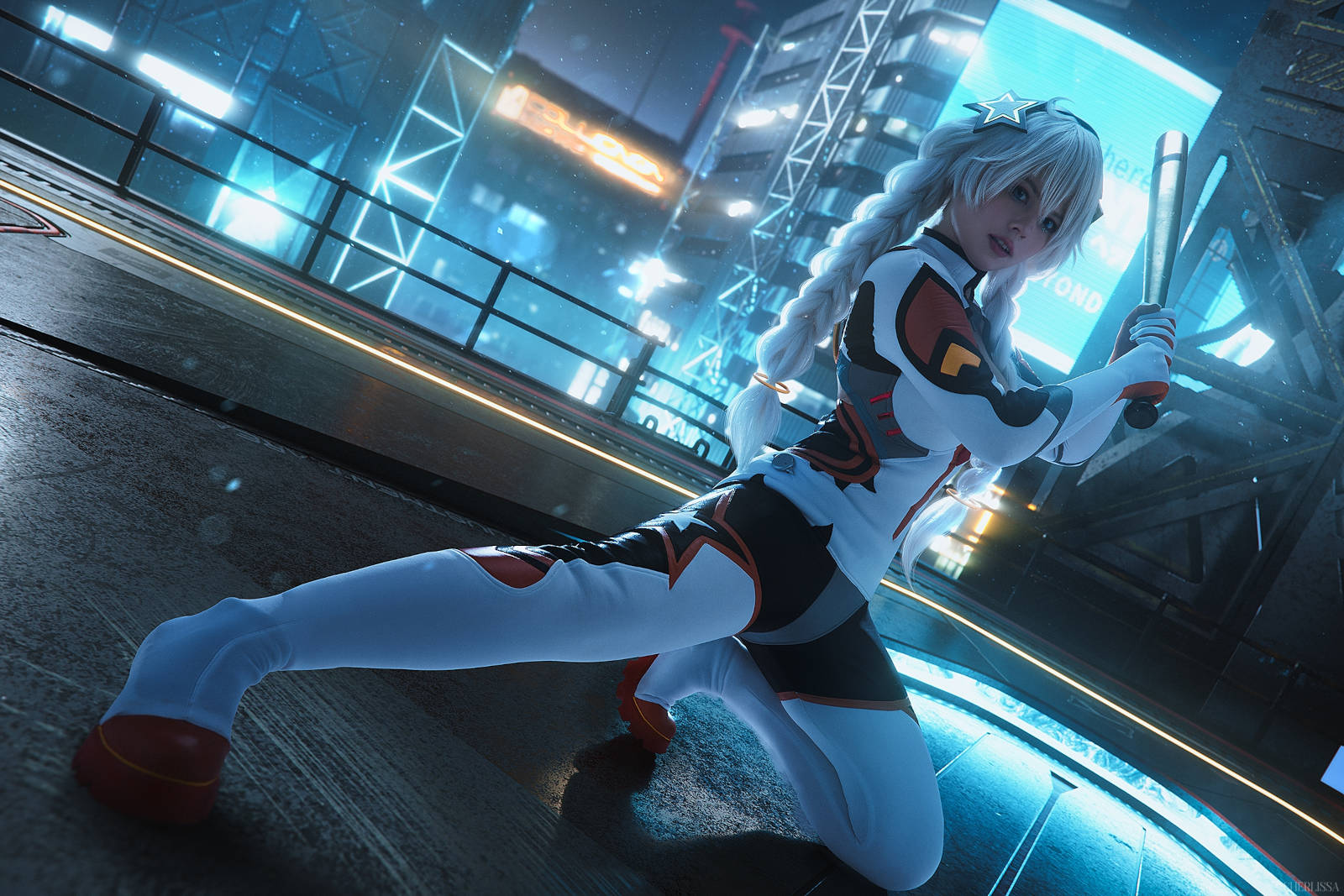 White Comet: Cosplayer Portrays Kiana Kaslana from Honkai Impact 3rd
